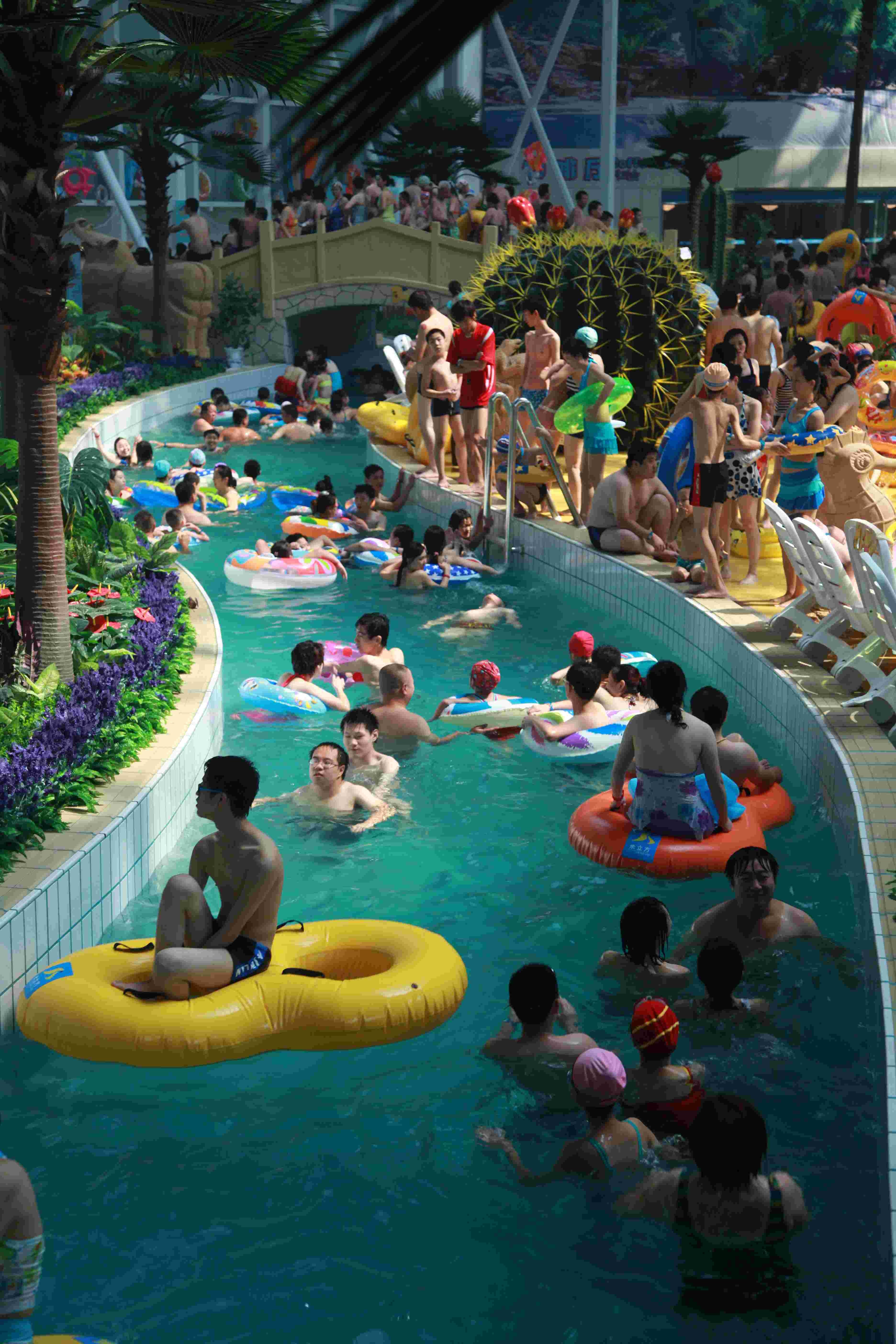 Outdoor Holiday Resorts Lazy River Water Park / Fiberglass Waterpark ...